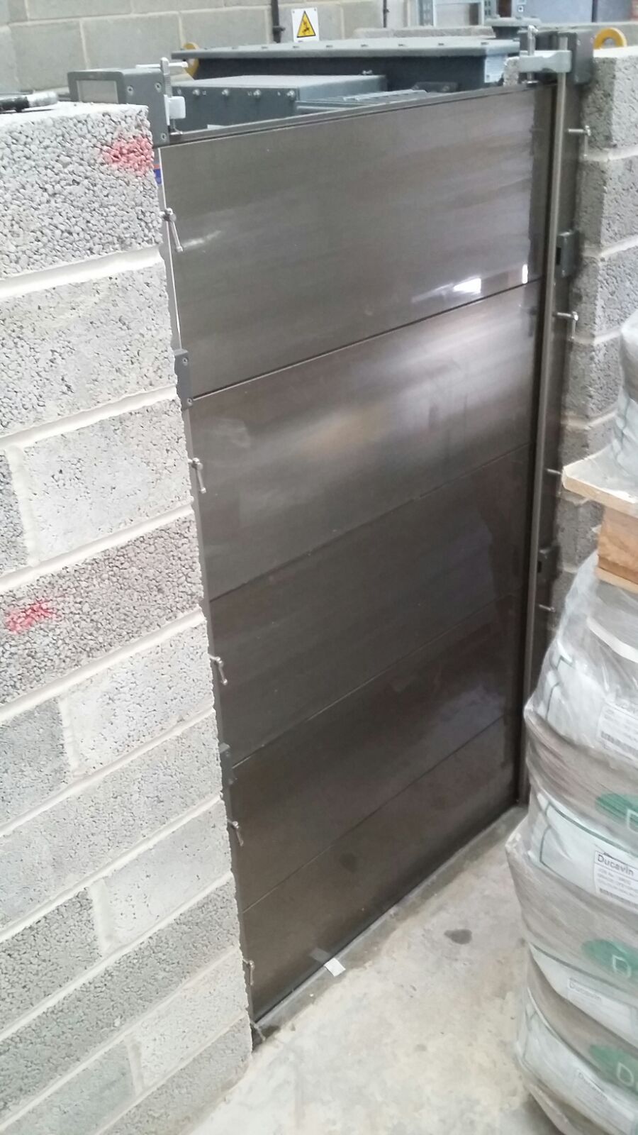 Demountable Flood Barriers | Lakeside Flood Solutions