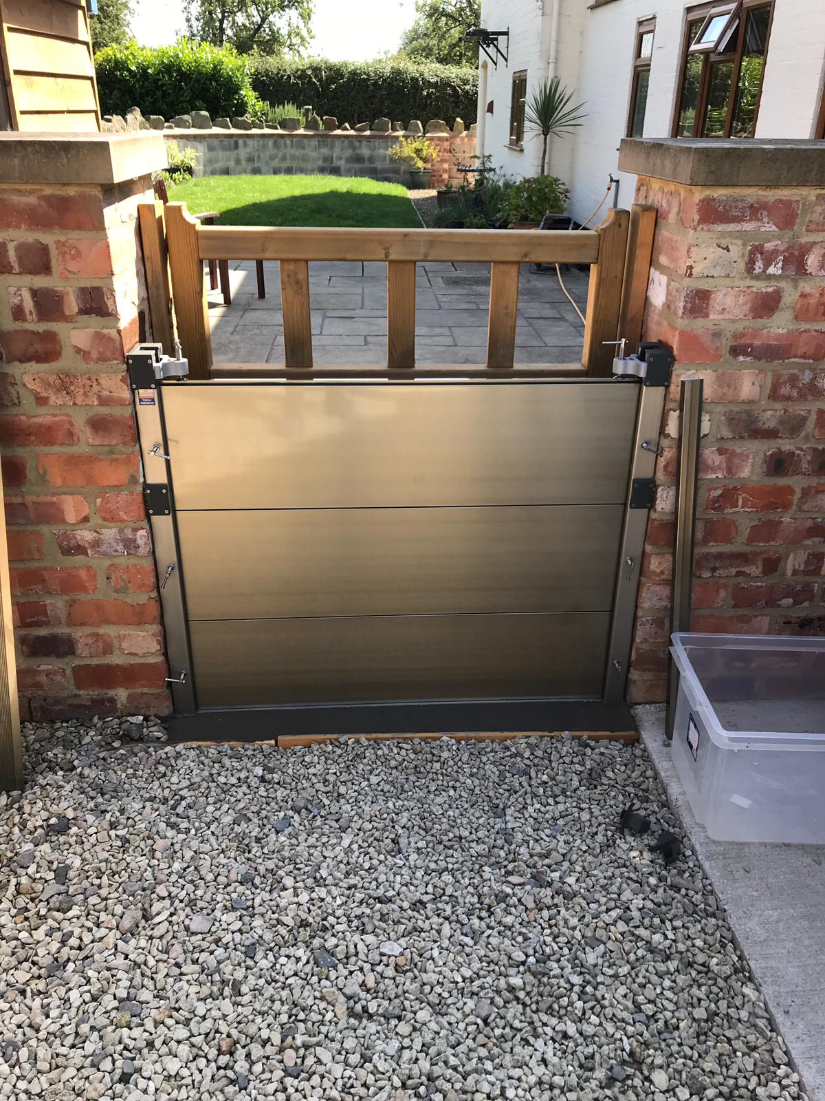 Demountable Flood Barriers | Lakeside Flood Solutions