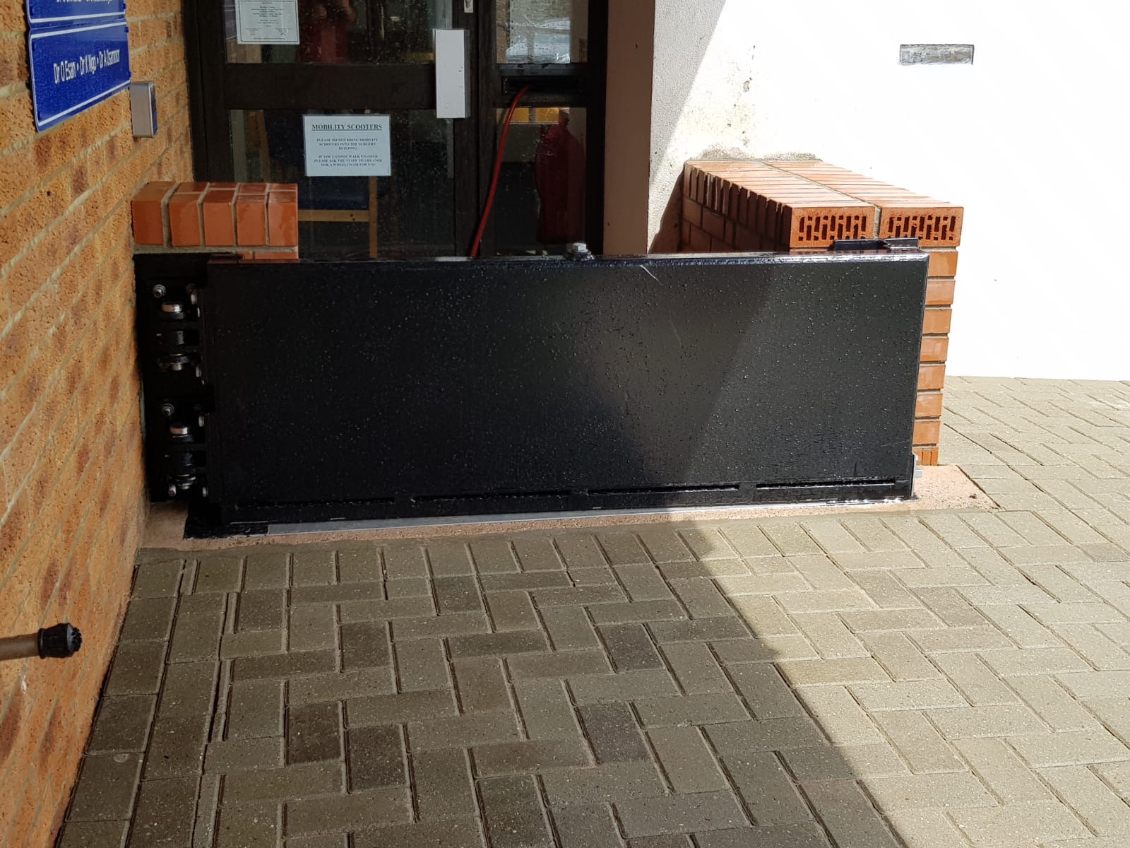 Stainless Steel Flood Gates | Lakeside Flood Solutions